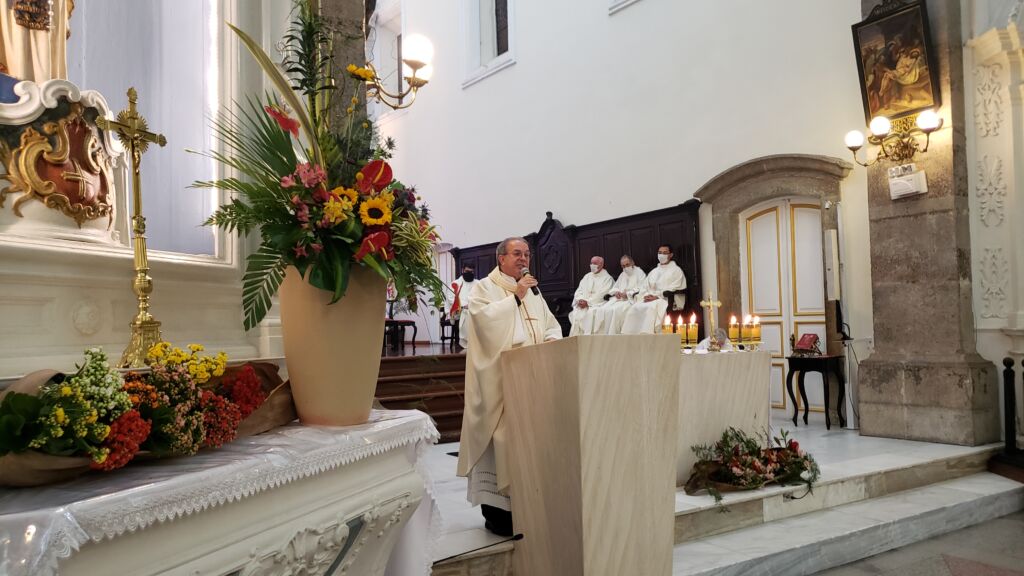 40 anos de presbiterado do Pe. David Antônio Coelho - Arquidiocese de ...