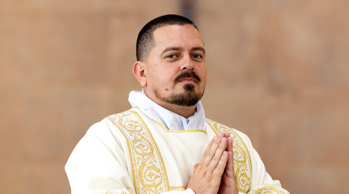 William Gonçalves é ordenado diácono permanente - Arquidiocese de ...